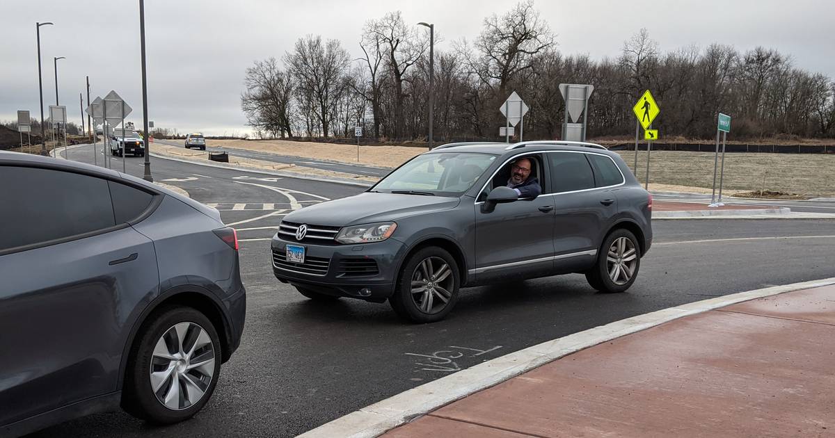 Oswego sets construction timeline for another traffic roundabout – Shaw ...