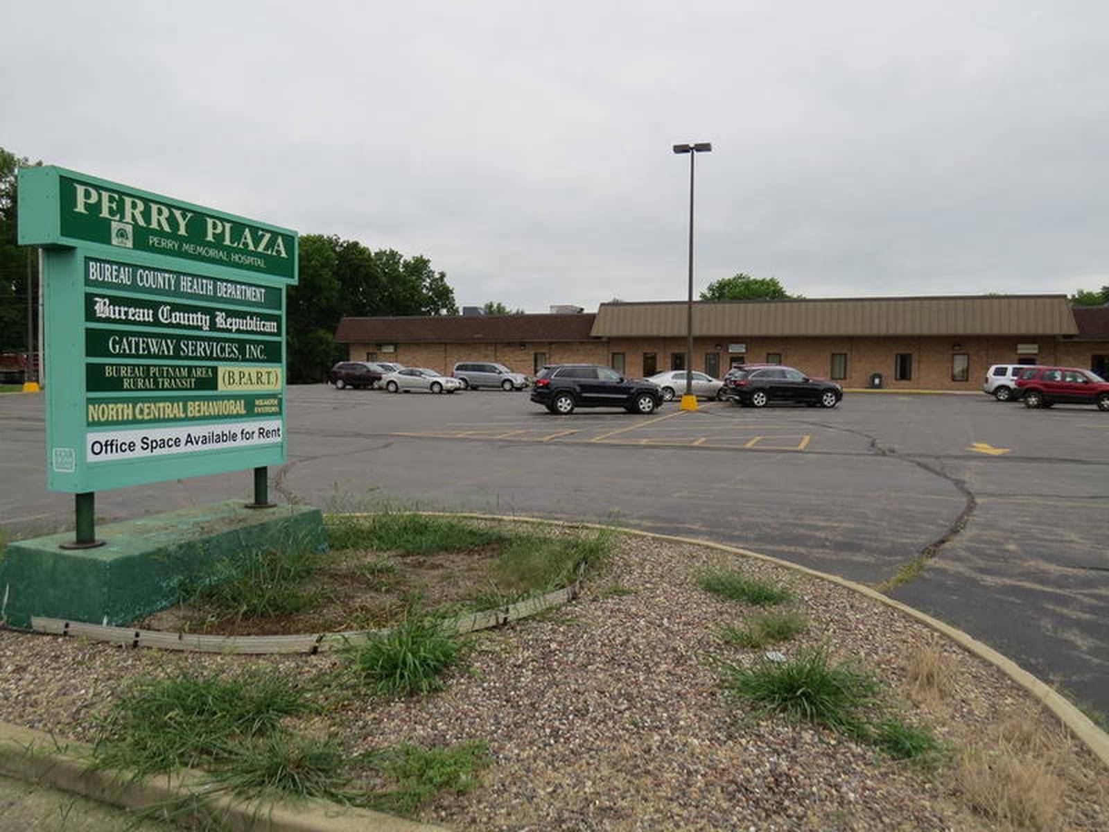 Perry Hospital prepares to hand over Perry Plaza to the city – Shaw Local