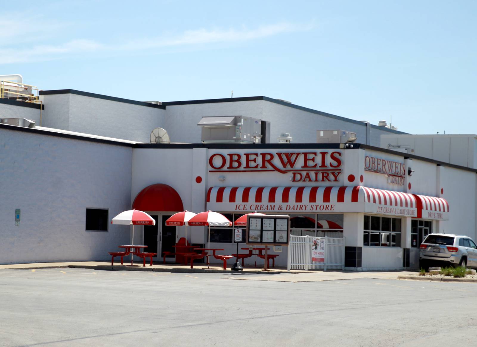 Oberweis Dairy laying off workers after filing for bankruptcy – Shaw Local
