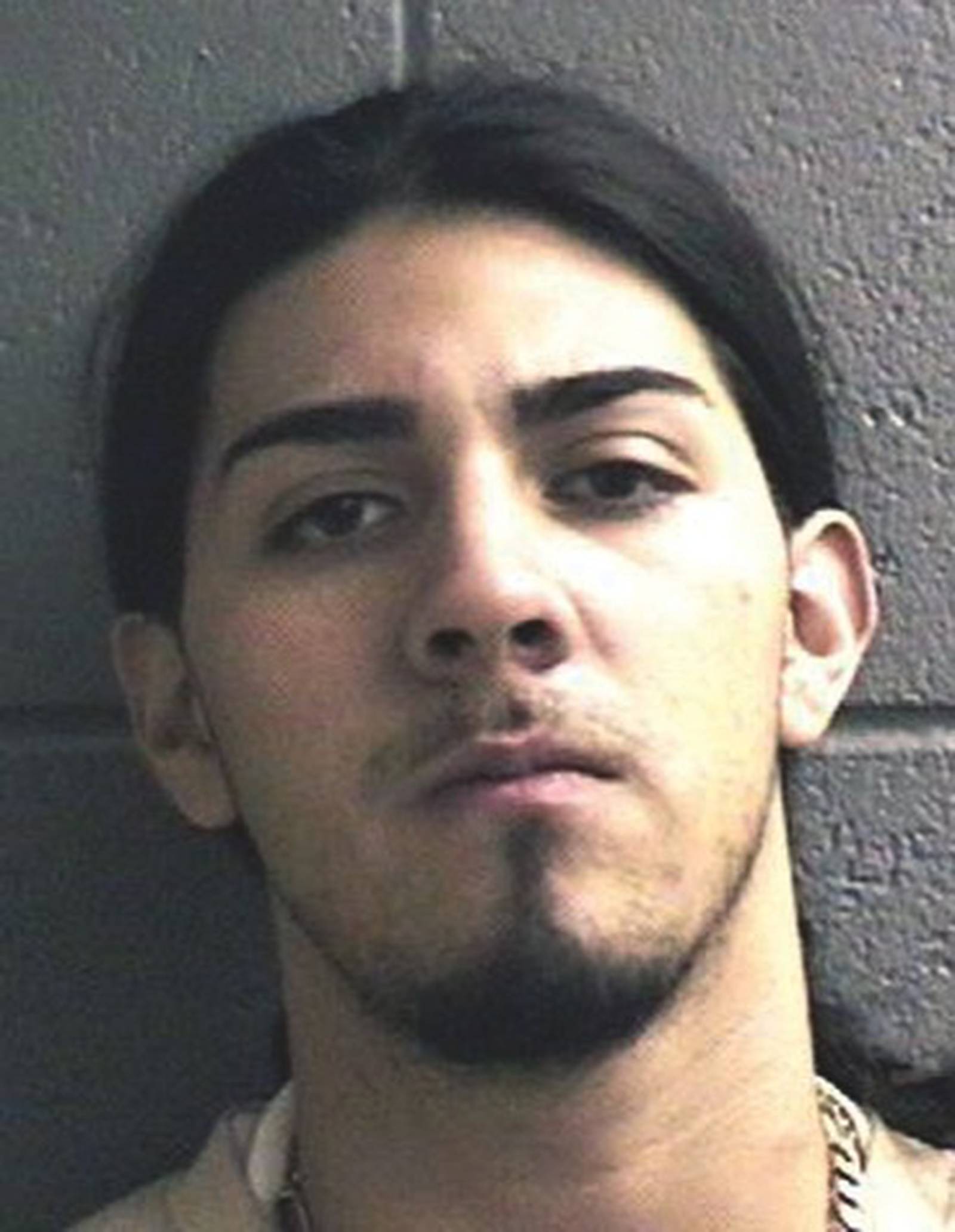 Feds charge 3 with selling cocaine: Investigators call Rock Falls man ...