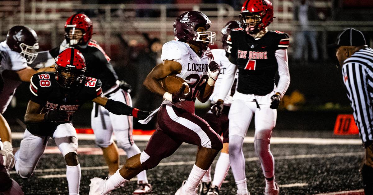 Photos: Lockport vs. Bolingbrook Week 8 Football – Shaw Local