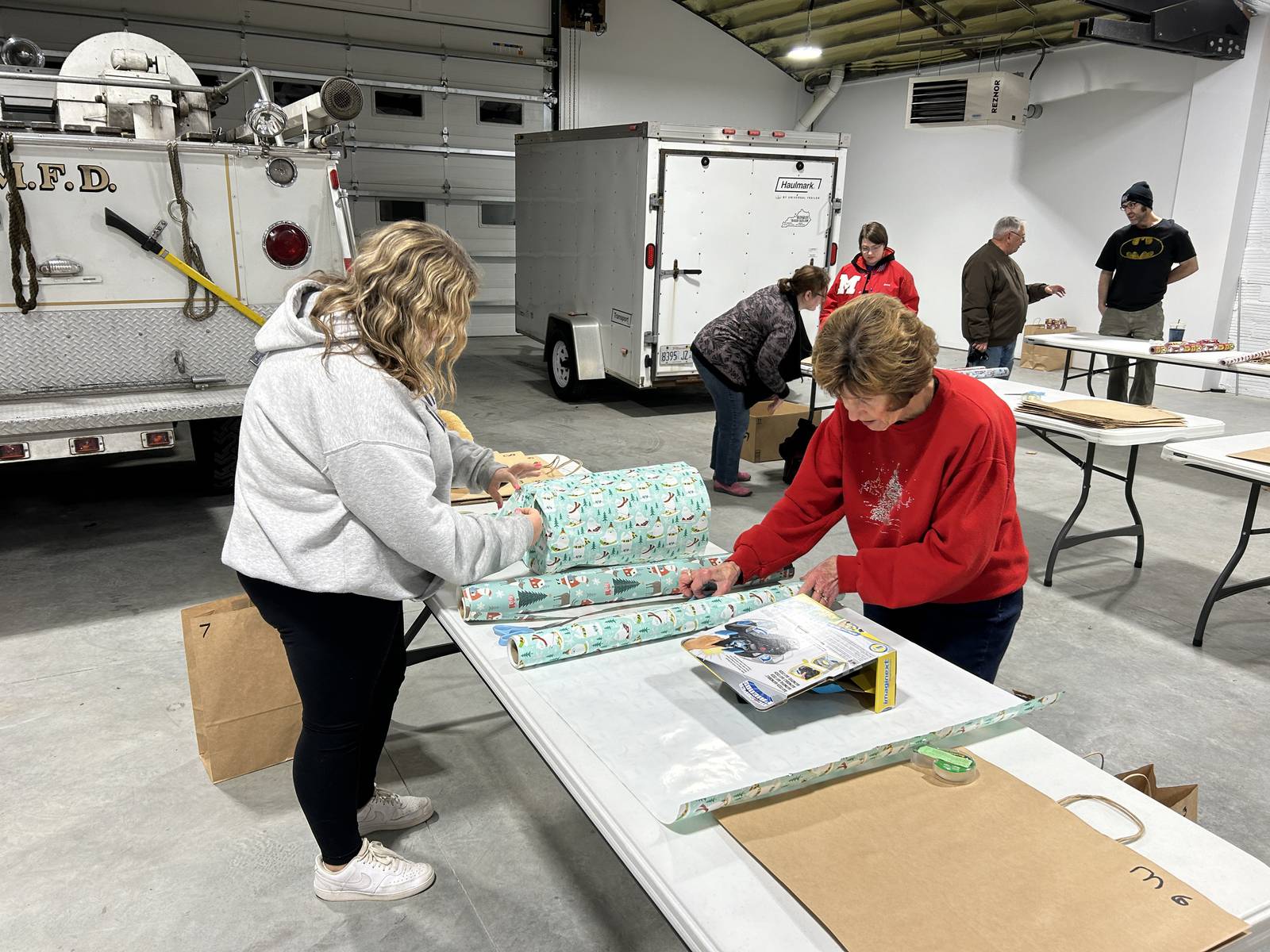 Morrison firefighters, community band together to brighten Christmas ...