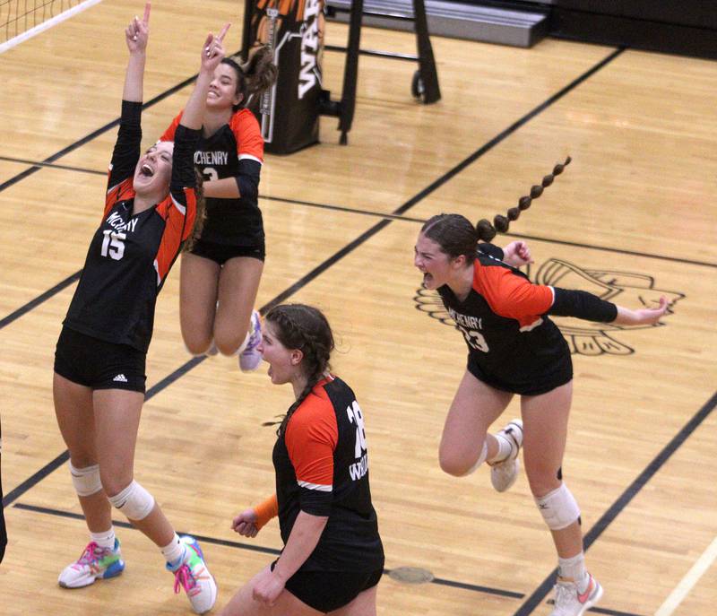 Photos: Prairie Ridge at McHenry volleyball – Shaw Local