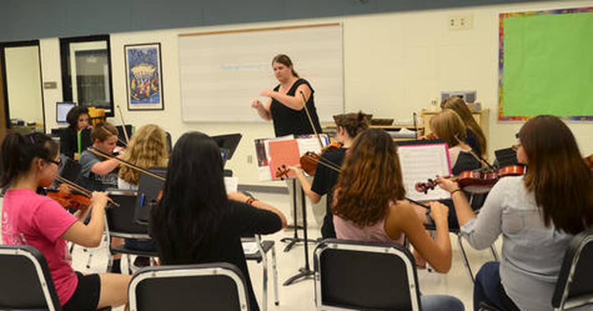 Leman Middle School of West Chicago opens doors to first 6th grade ...