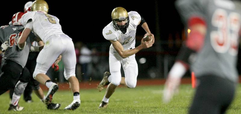 High school football Class 5A playoffs: Junior quarterback Brett Bemis ...