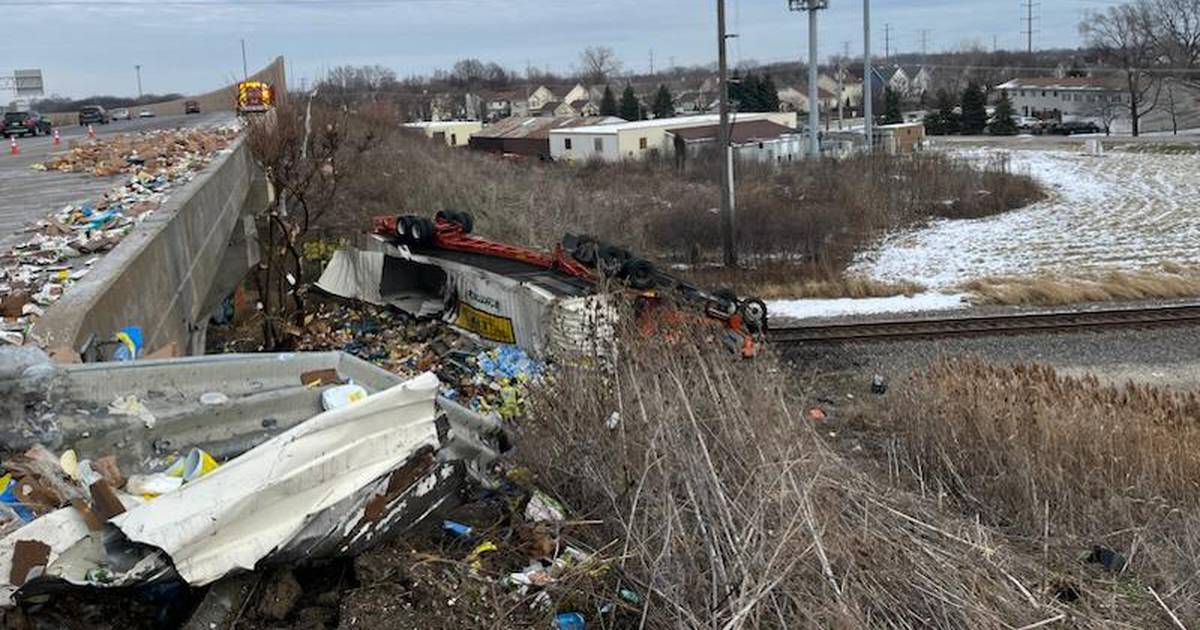 Semi falls off I-55 bridge in Plainfield blocking train tracks – Shaw Local