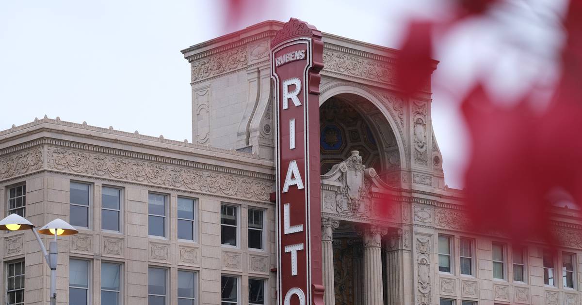 Rialto Square Theatre in Joliet sets reopening date – Shaw Local