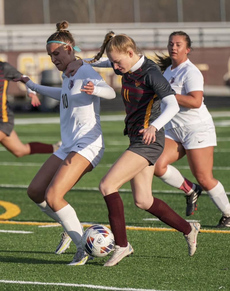 Photos: Prairie Ridge vs. Richmond-Burton Girls Soccer – Shaw Local