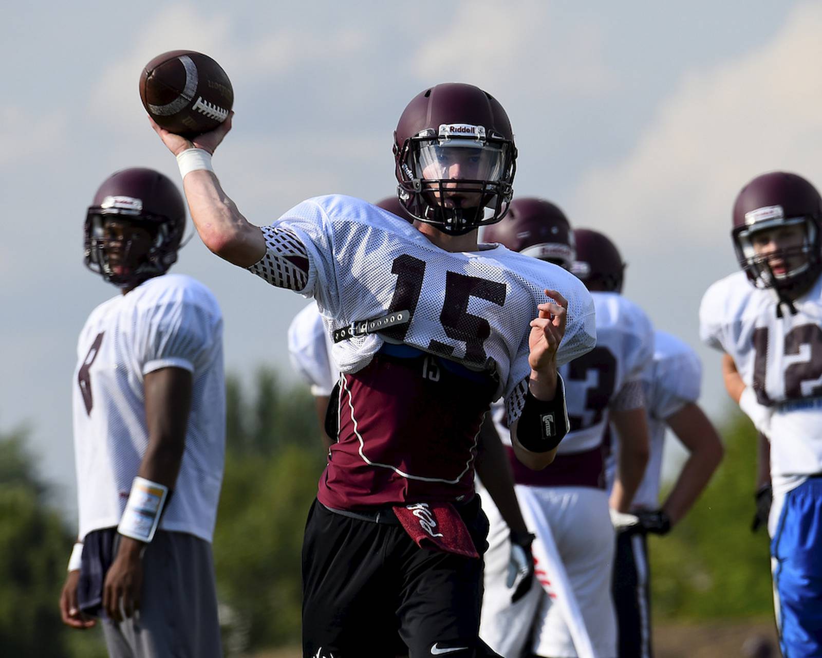 Lockport football enters season with fresh attitude – Shaw Local