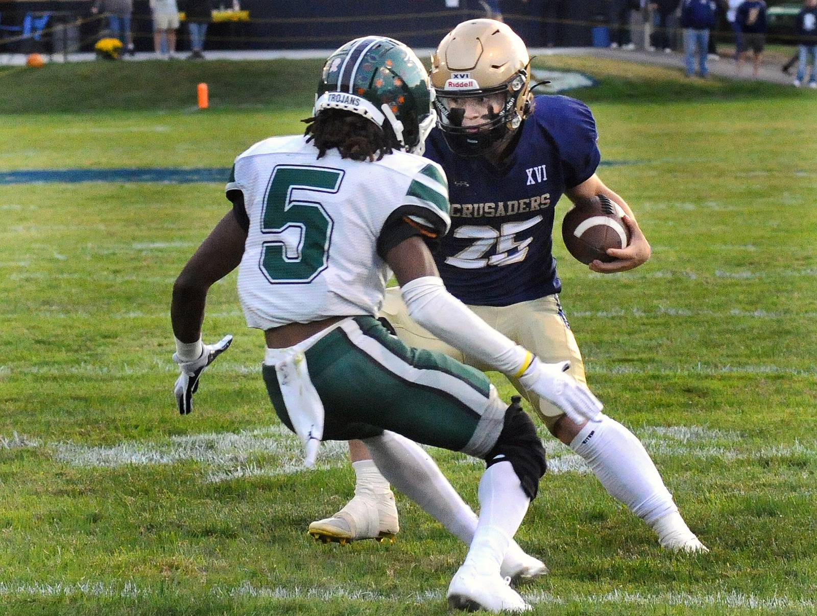 Photos: Marquette hosts Madison in Week 2 football – Shaw Local