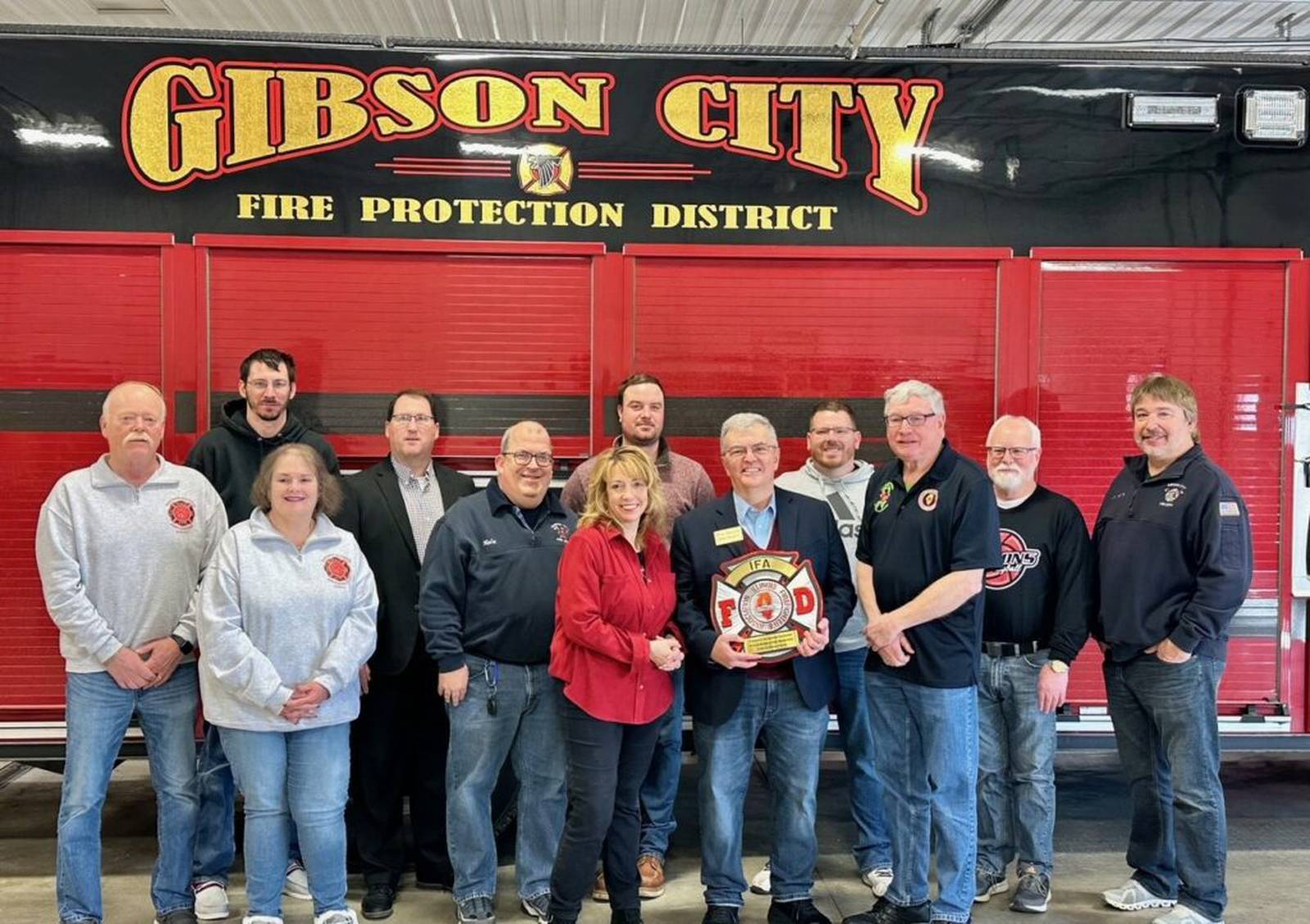 Illinois Firefighters Association honors Sen. Bennett with 2024 Public ...