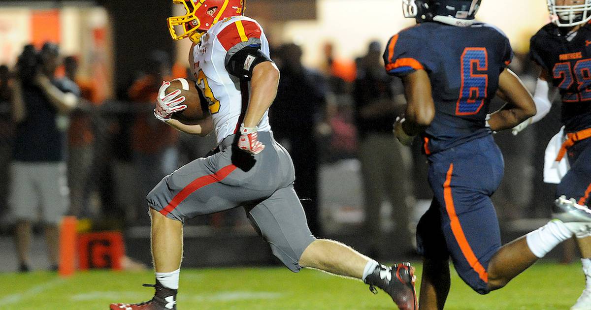Batavia football’s early explosion enough for win over Oswego – Shaw Local