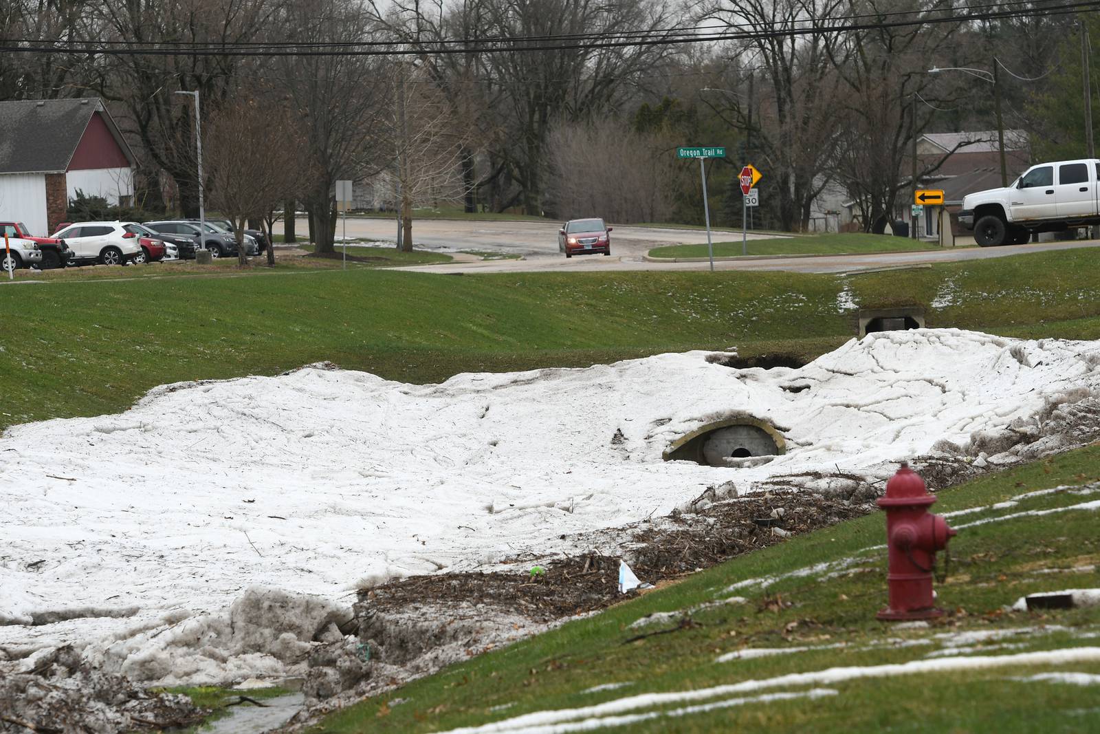 Large hail follows driving rain for Oregon residents as storms move ...