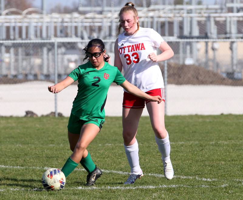 Photos: Ottawa vs L-P girls soccer – Shaw Local