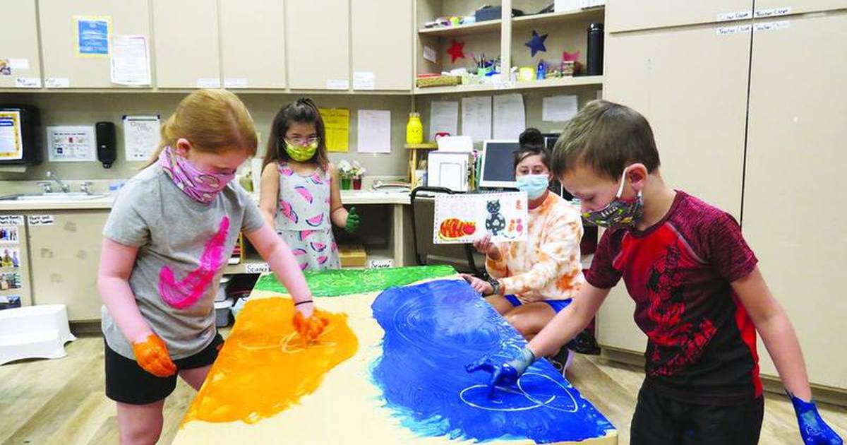 Colorful lessons – Shaw Local