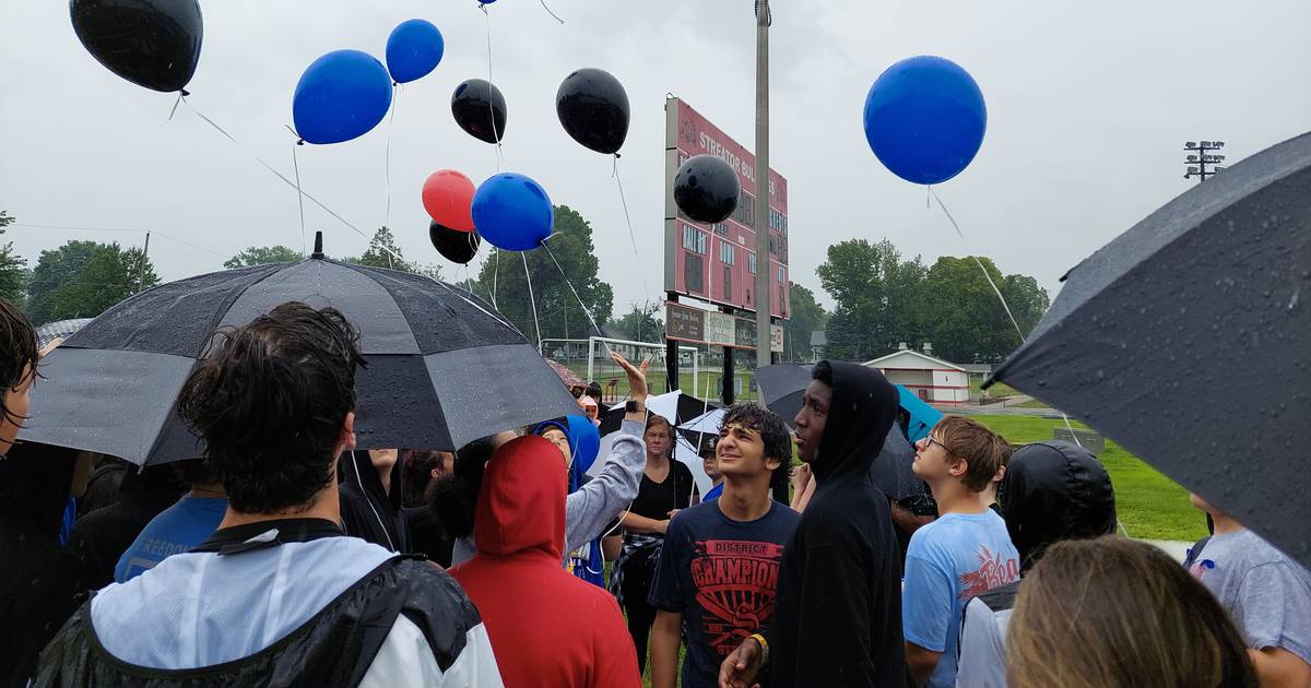 Students show their support for Streator teen with memorial walk – Shaw ...
