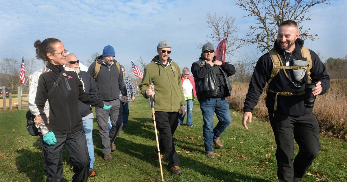 Walkers hit the trails for Trek for Troops and Darkhorse Lodge – Shaw Local