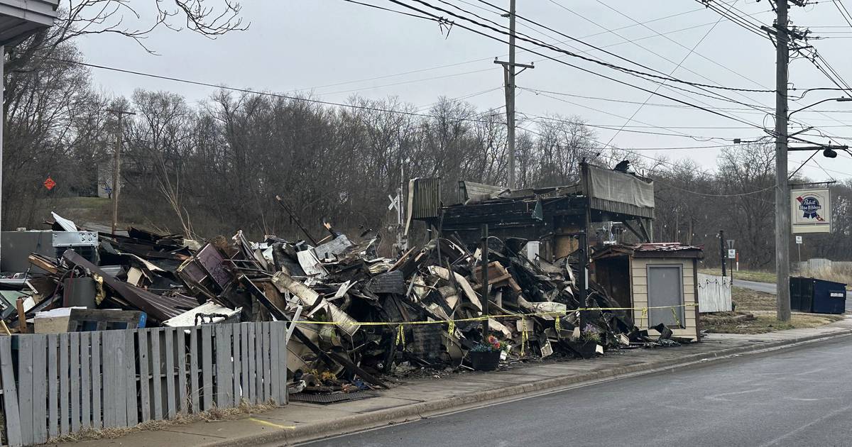 Photos: Aftermath of the former Peru tavern fire, building is a total ...
