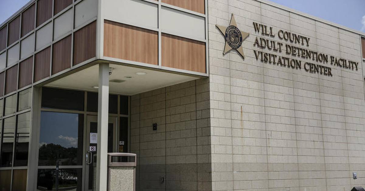 Solar panel on Will County jail roof could save thousands, firm says ...