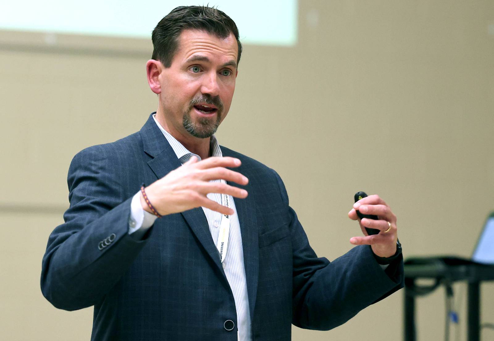 Photos: North Grove elementary parents react to proposed Sycamore ...