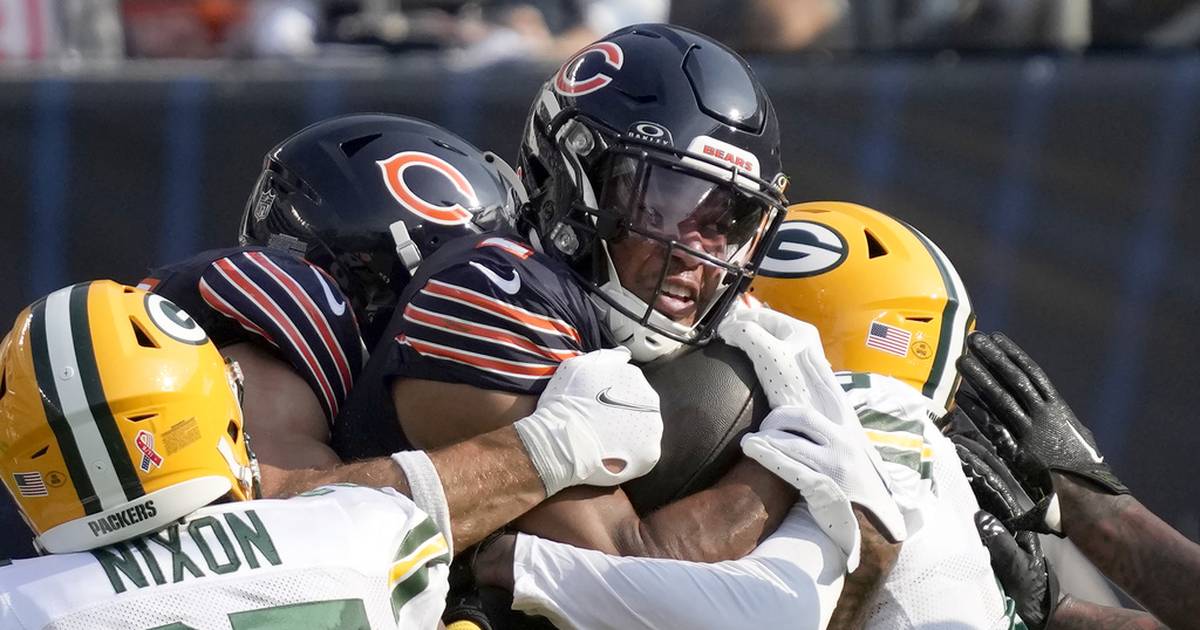 3 and Out: Jordan Love, Green Bay Packers dominate Chicago Bears in ...