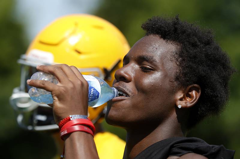 Photos: Jacobs football practice – Shaw Local
