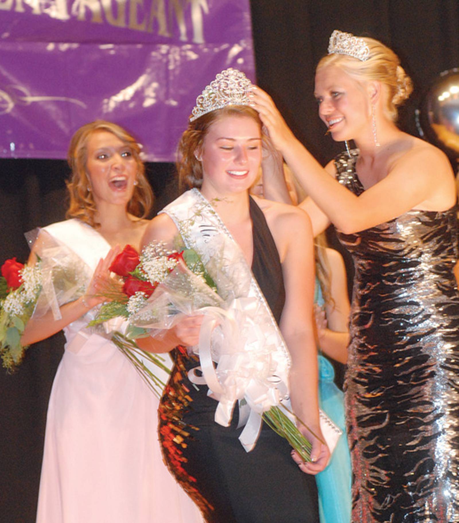 Anderson crowned 2013 Ogle County Fair Queen – Shaw Local