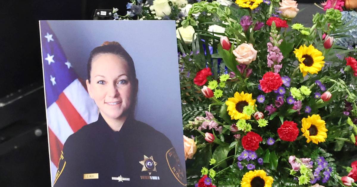 Photos: Remembering DeKalb County Sheriff’s Deputy Christina Musil ...