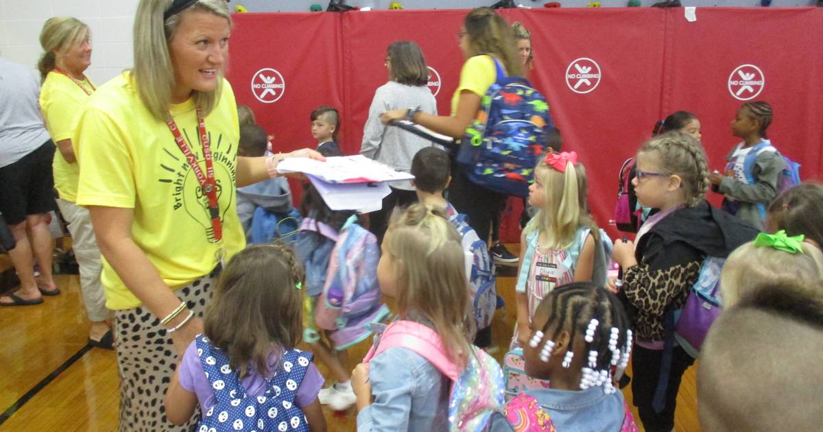 Yorkville School District Y115 started new school year with 263 more ...