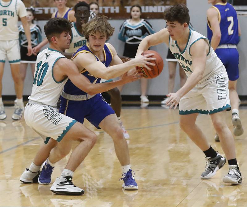 Photos: Johnsburg vs. Woodstock North boys basketball – Shaw Local