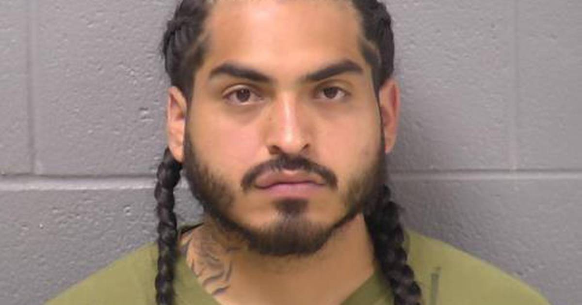 Joliet attempted murder defendant back in jail, faces domestic battery ...
