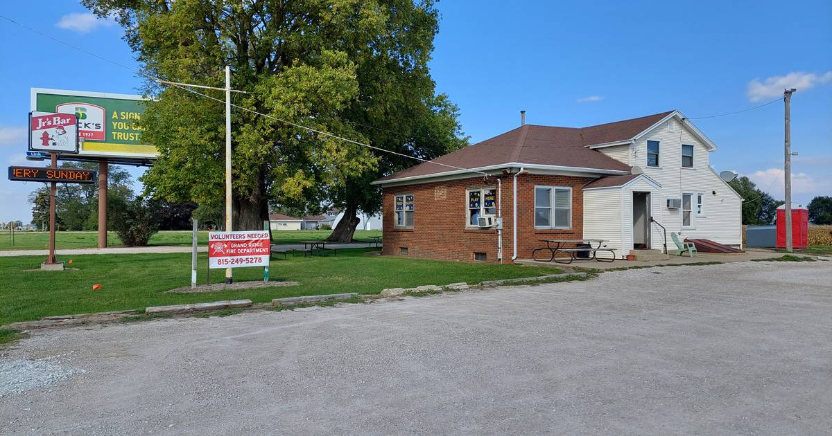 Grand Ridge bar reopens, kitchen still temporarily closed after fire ...