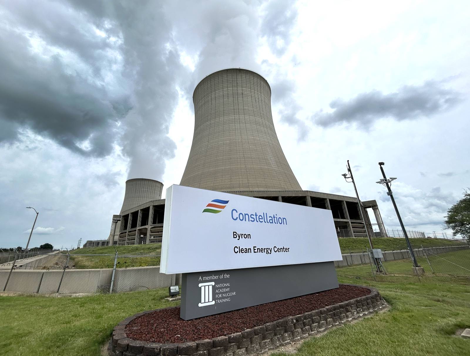 Tax incentives coming to Byron nuclear plant upgrades, amusement ...