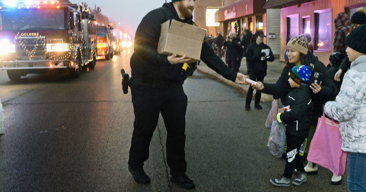 Oglesby hosts its first Winter Parade – Shaw Local
