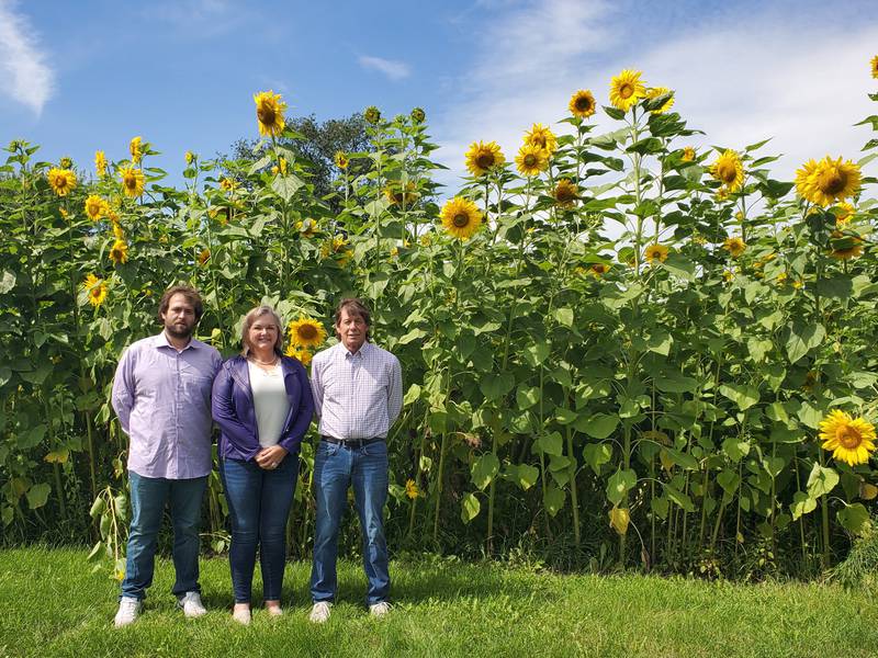 ‘It just worked;’ Norberg Memorial Home creates community sunflower ...