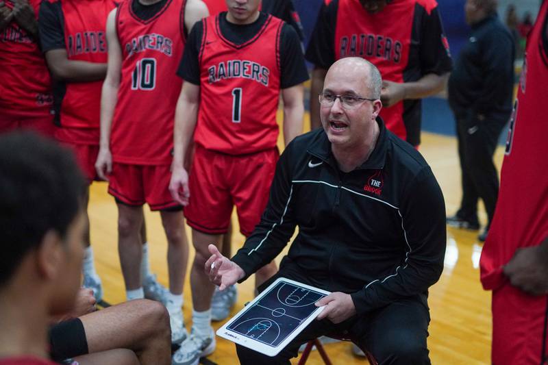 Photos: Bolingbrook vs. Oswego East boys basketball – Shaw Local