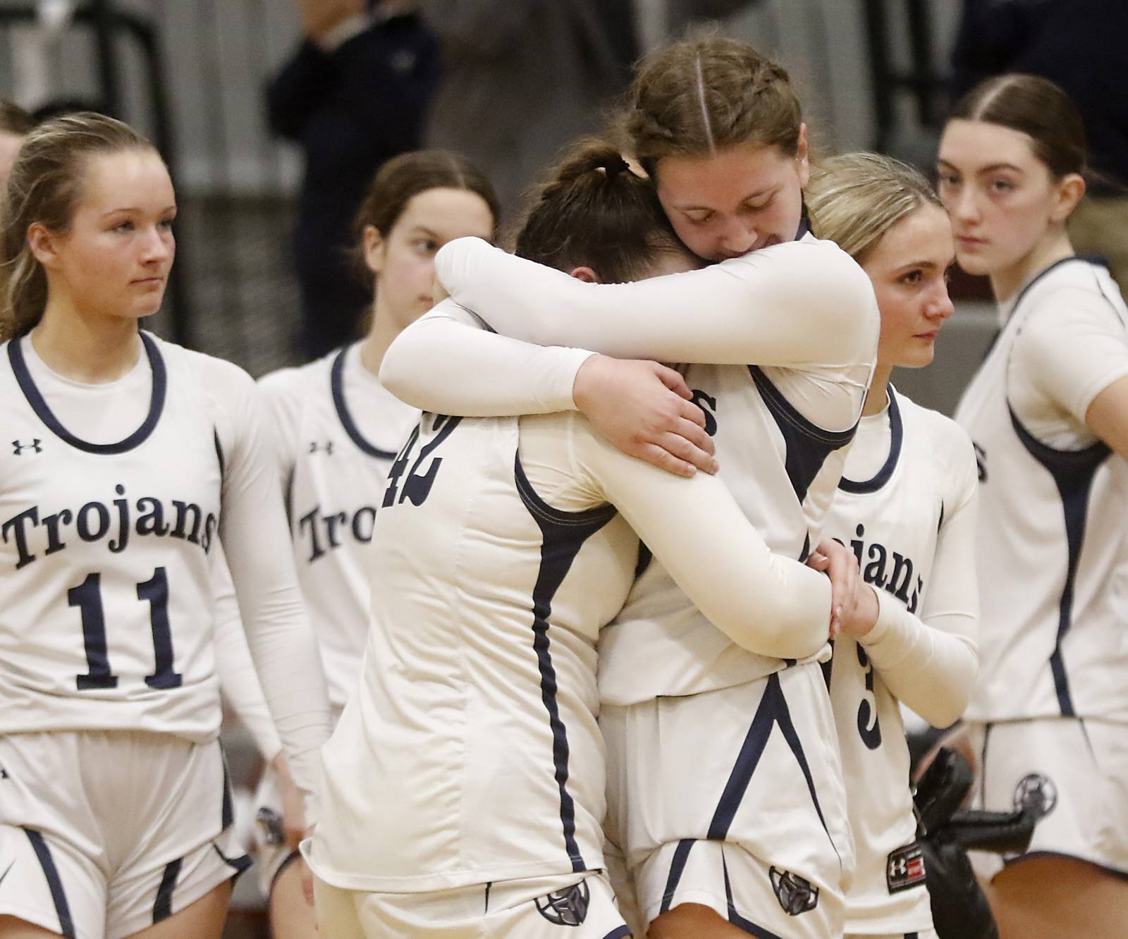 Girls basketball: St. Viator’s defense sinks Cary-Grove in Class 3A sectional semifinal – Shaw Local