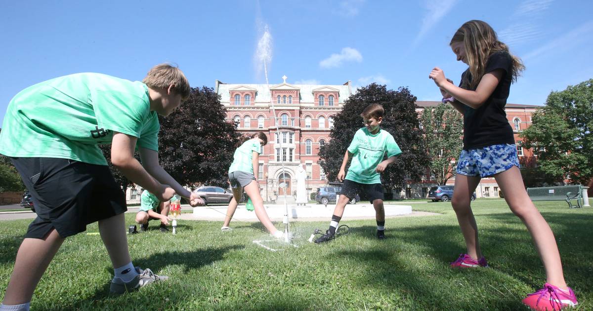 Photos: Carus Science Camp at St. Bede Academy – Shaw Local
