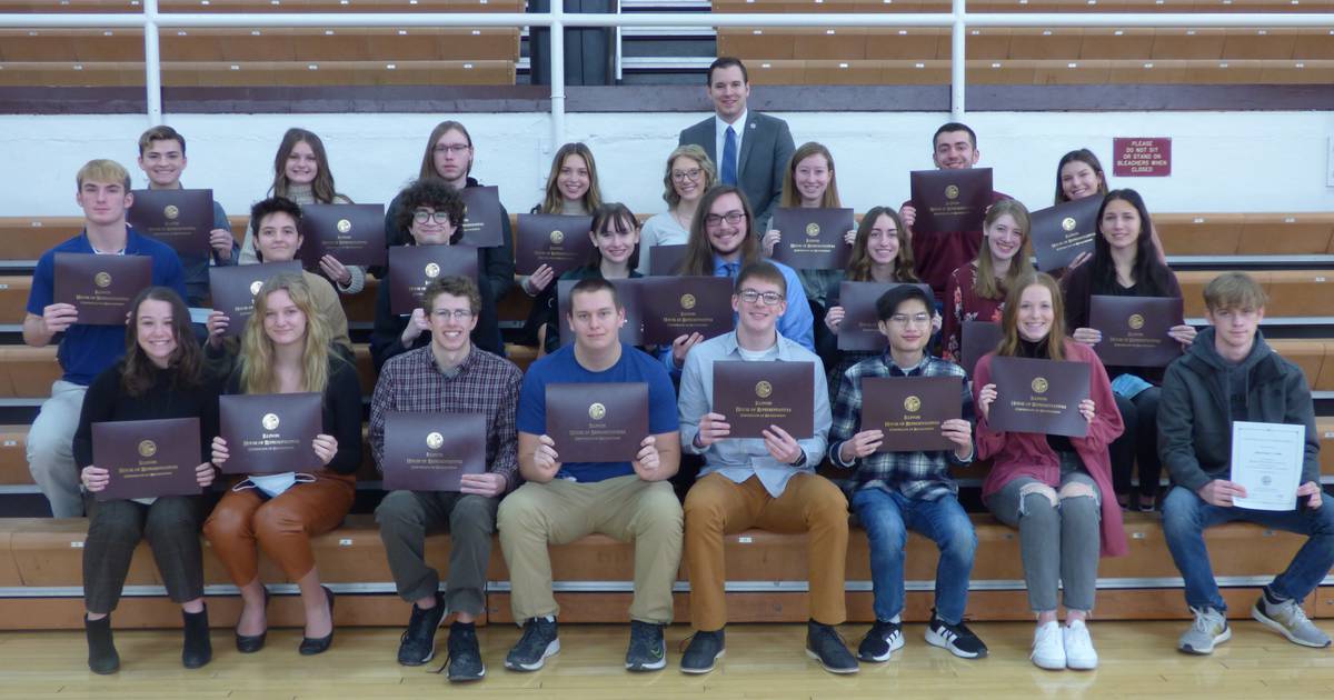 Morris Community High School recognizes Illinois State Scholars – Shaw ...
