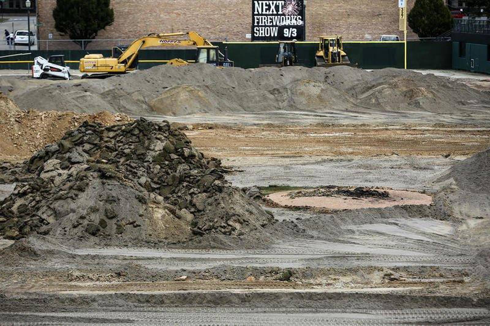 Turf construction crews hit bedrock at Slammers stadium – Shaw Local