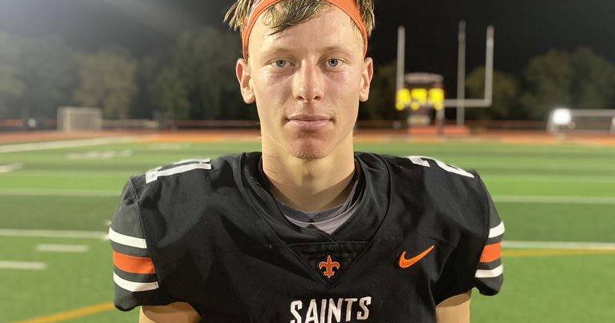 Cole Conn's huge game, late TD help St. Charles East squeak past Carmel ...
