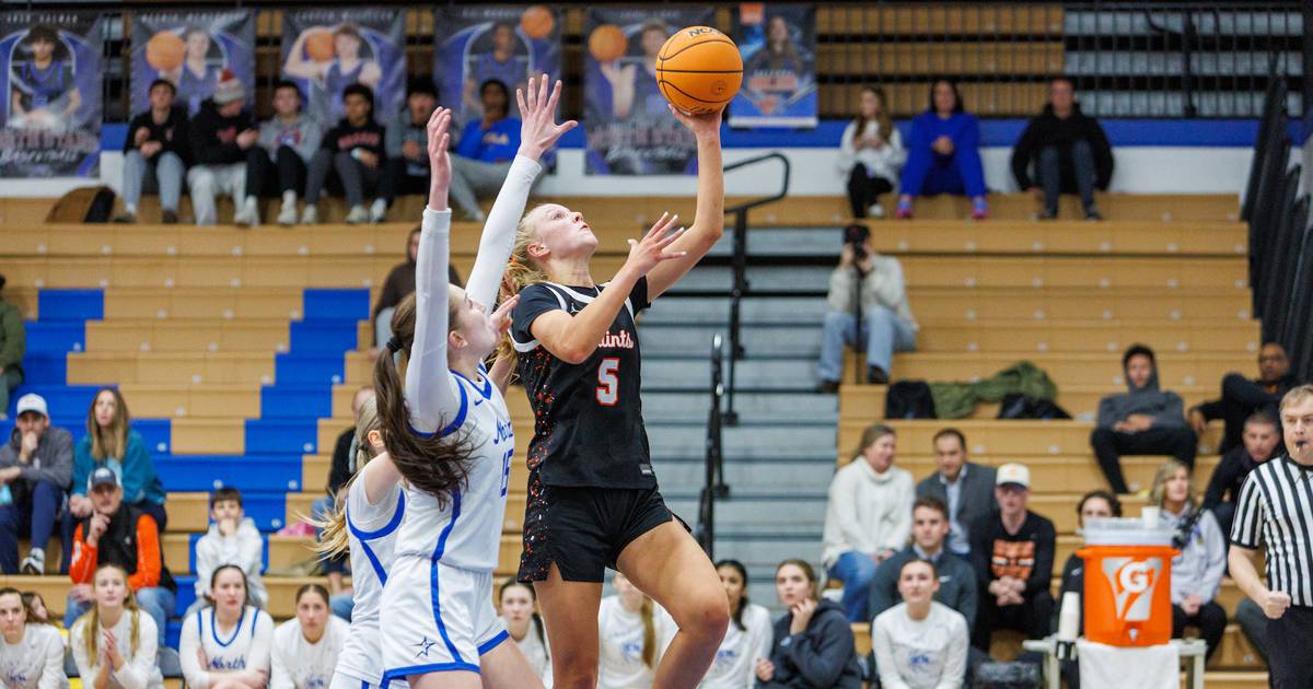 Brooklyn Schilb pumps up the pace, helps St. Charles East win fourth ...
