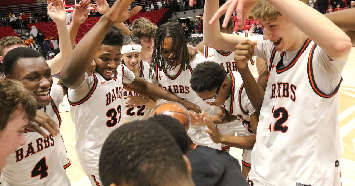 Photos: Sycamore, DeKalb boys basketball teams renew rivalry in FNBO Challenge at NIU – Shaw Local