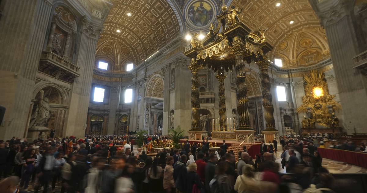 Shaw Local Radio Podcast: Trinity’s witness to Papal history – Shaw Local