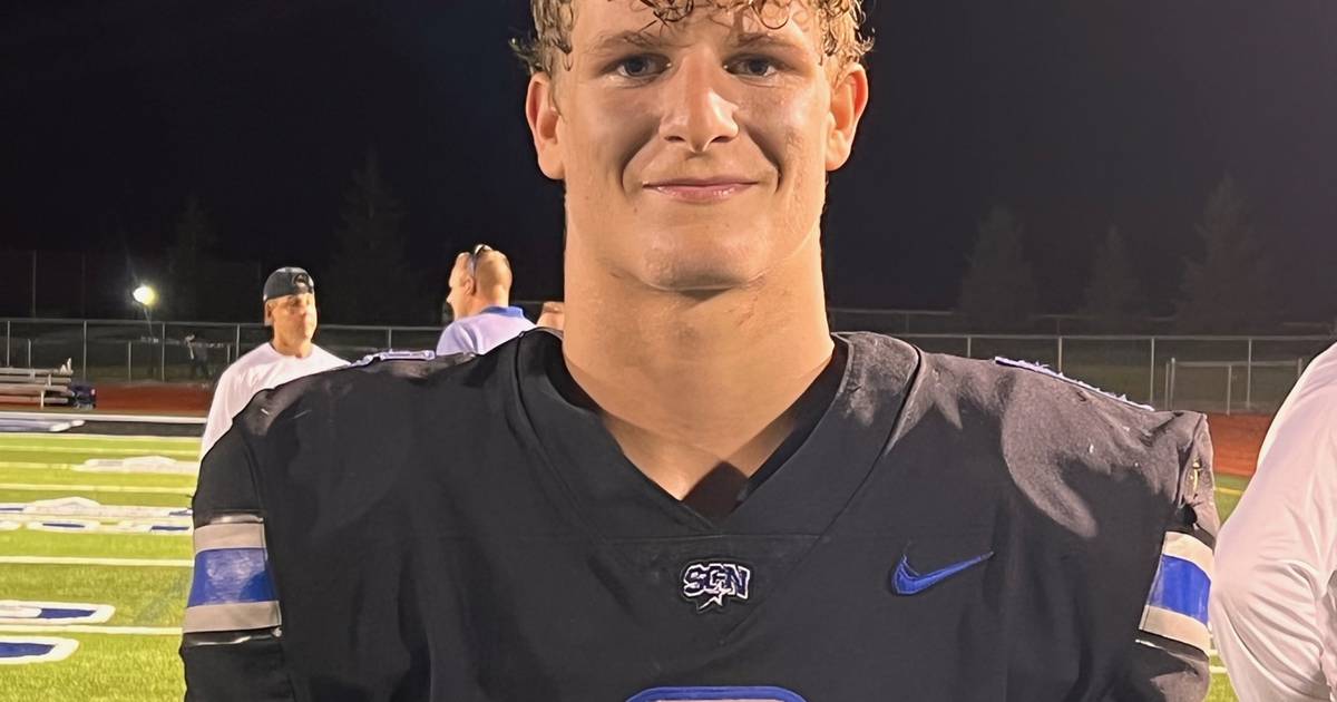 Drew Surges to Jake Furtney 2-point conversion caps St. Charles North’s ...