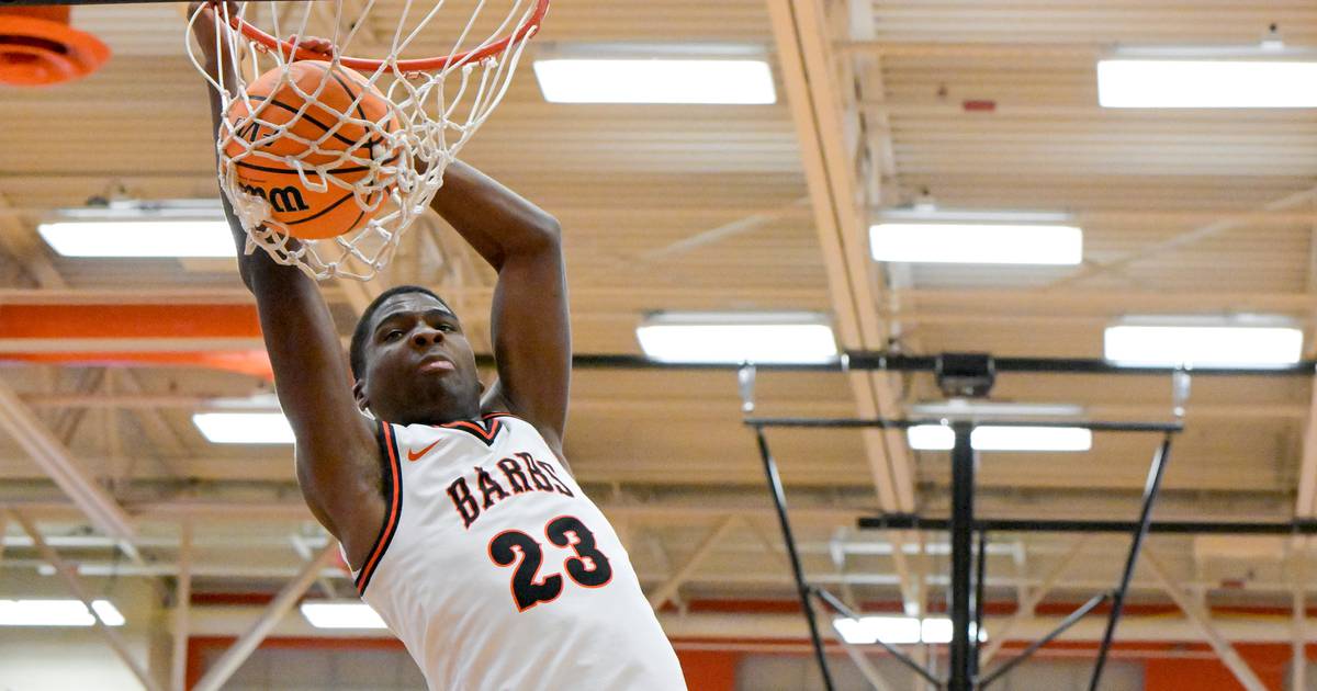2025 Daily Chronicle Boys Athlete of the Year: DeKalb’s Davon Grant ...