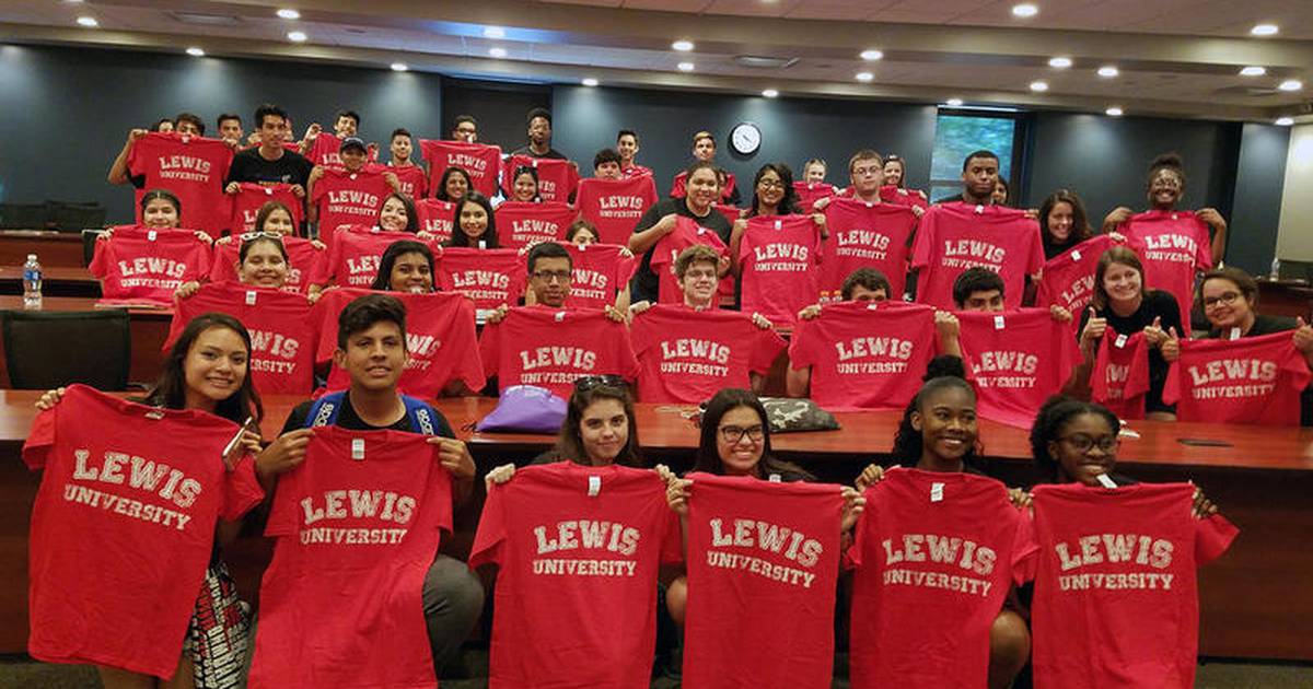 JTHS students attend Camp College – Shaw Local