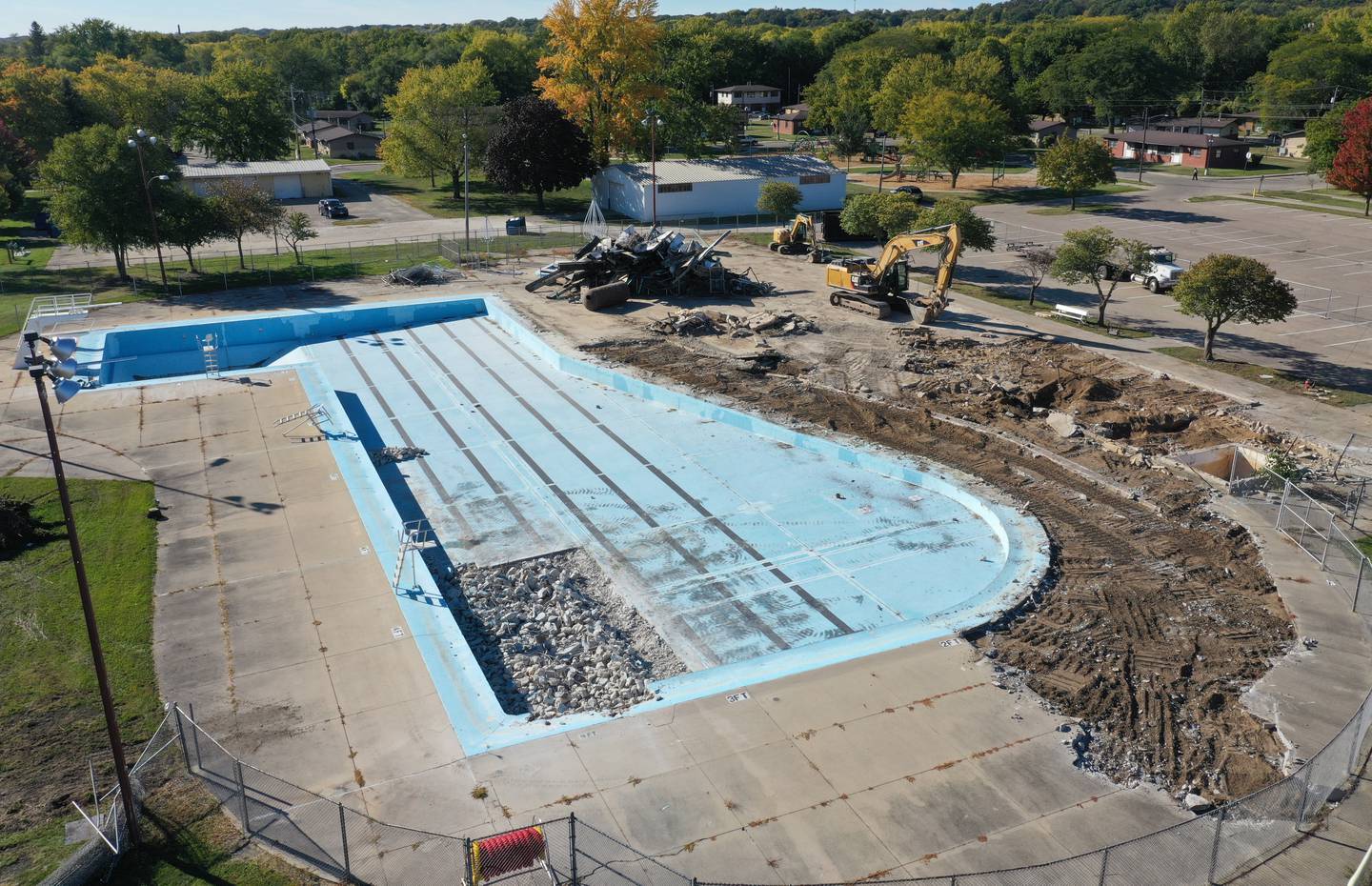 Demolition begins on Riordan Pool in Ottawa – Shaw Local