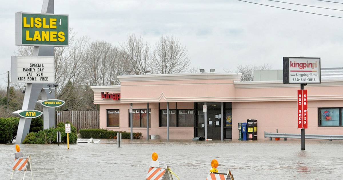 Village underwater: Lisle looks back 1 year after severe floods hit ...