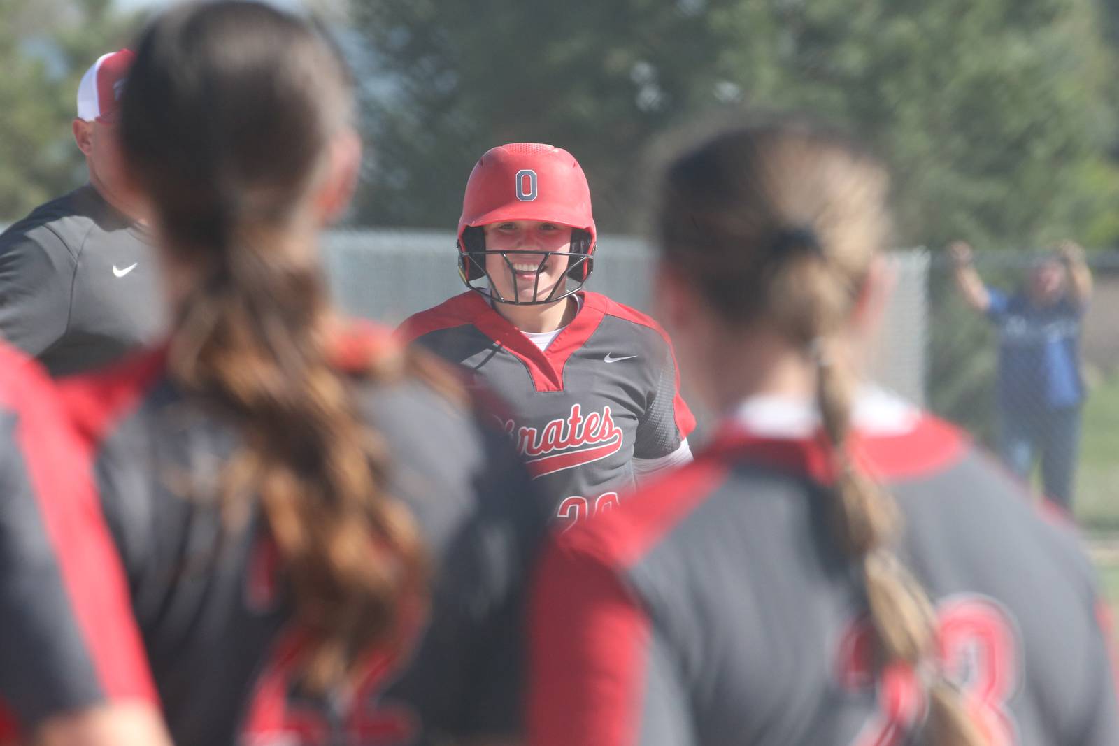 Photos: L-P vs Ottawa softball – Shaw Local
